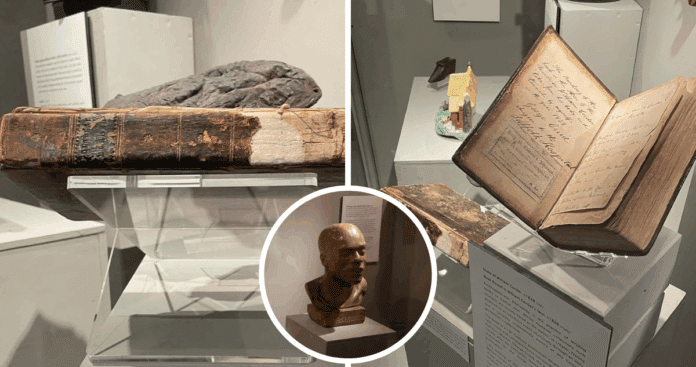 El Macabro Legado de William Corder: Dos Libros Encuadernados con su Piel