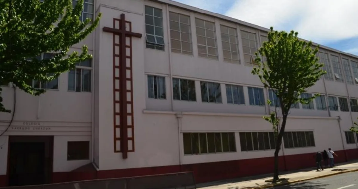 Colegio pagará $200 millones tras muerte de estudiante en Concepción ...